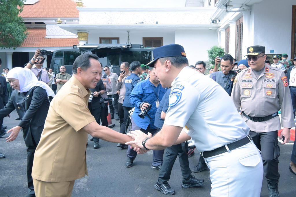 PT Jasa Raharja Mengikuti Pelaksanaan Apel Gelar Pasukan Operasi ketupat 2025 di Surabaya, Siap ...